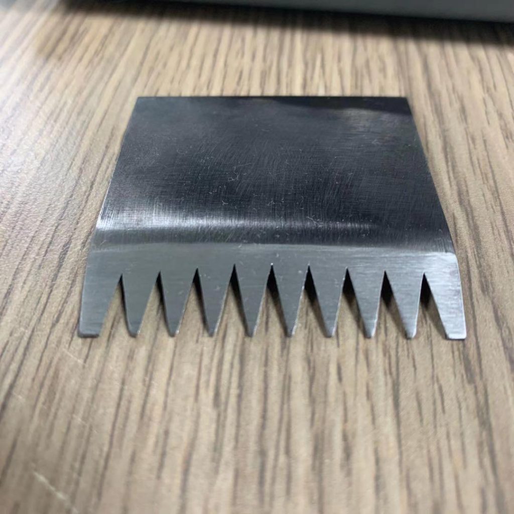 Bent pin vent trimmer knives for trimming tyre extra rubber flash